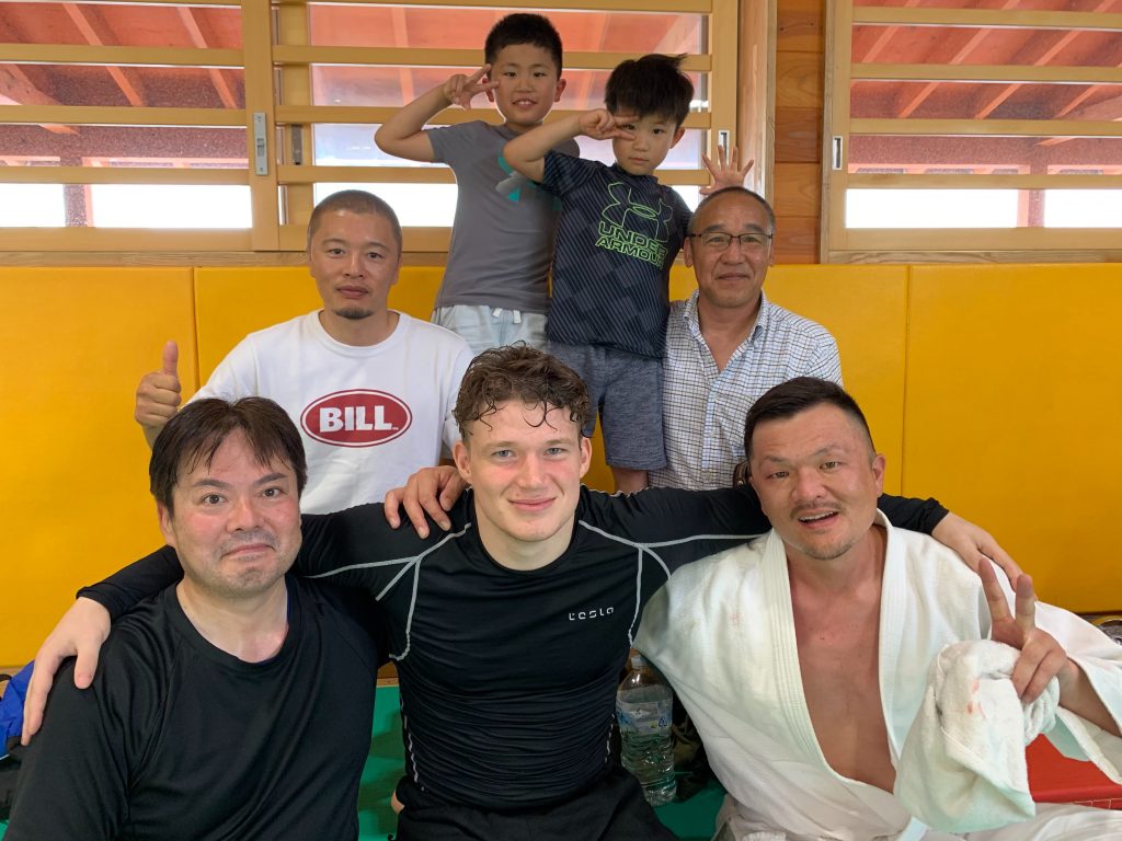 Finding Your Throw – AJET CONNECT